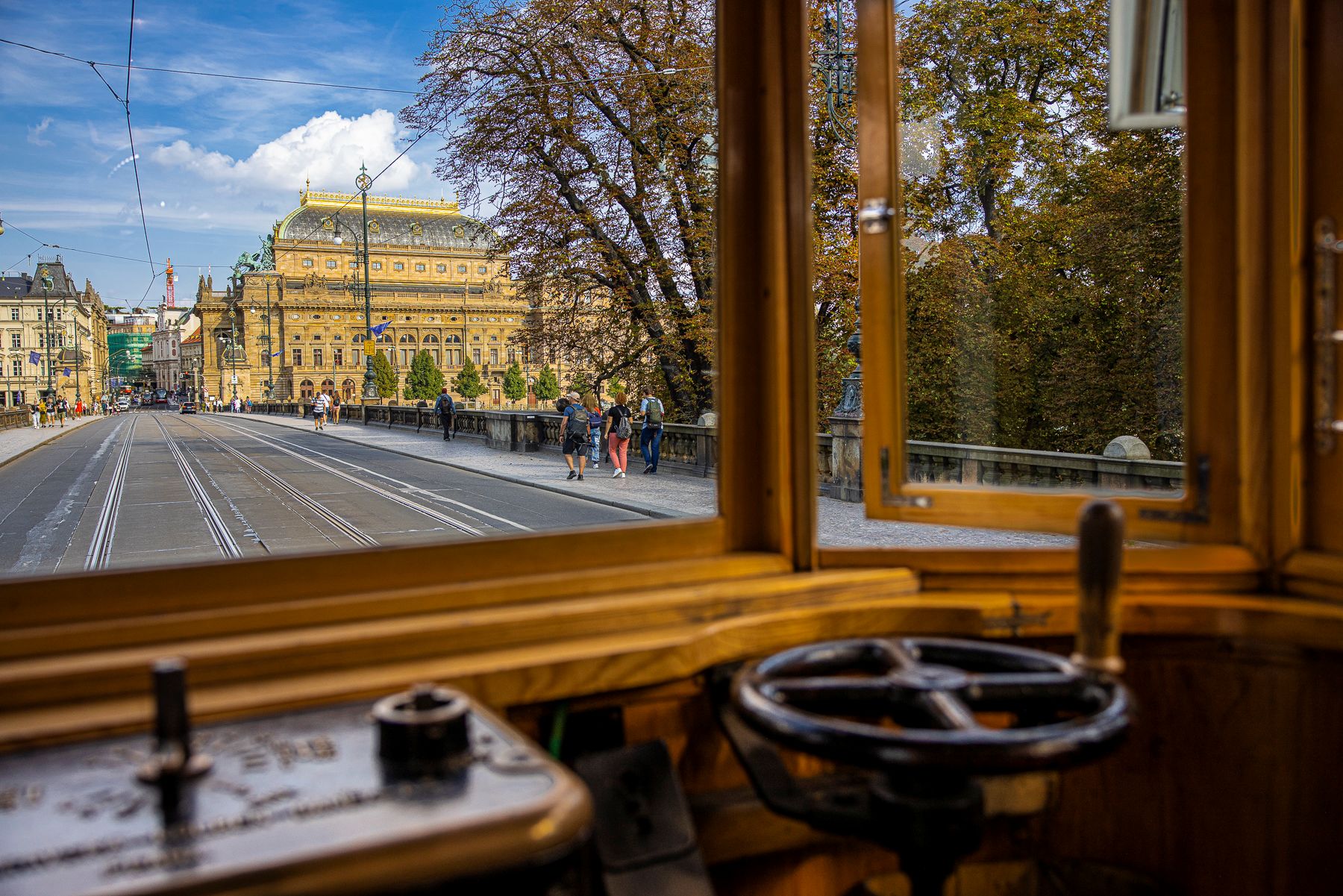 timetable and vintage tram route | Prague City Tourism